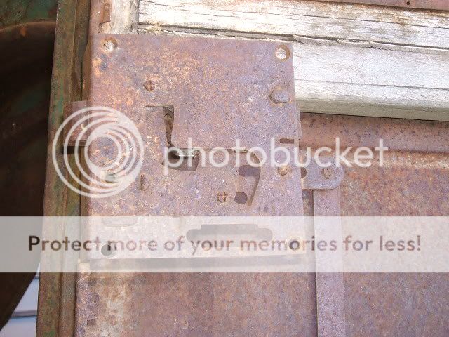 1931 Chevy door handle removal ? | The H.A.M.B.